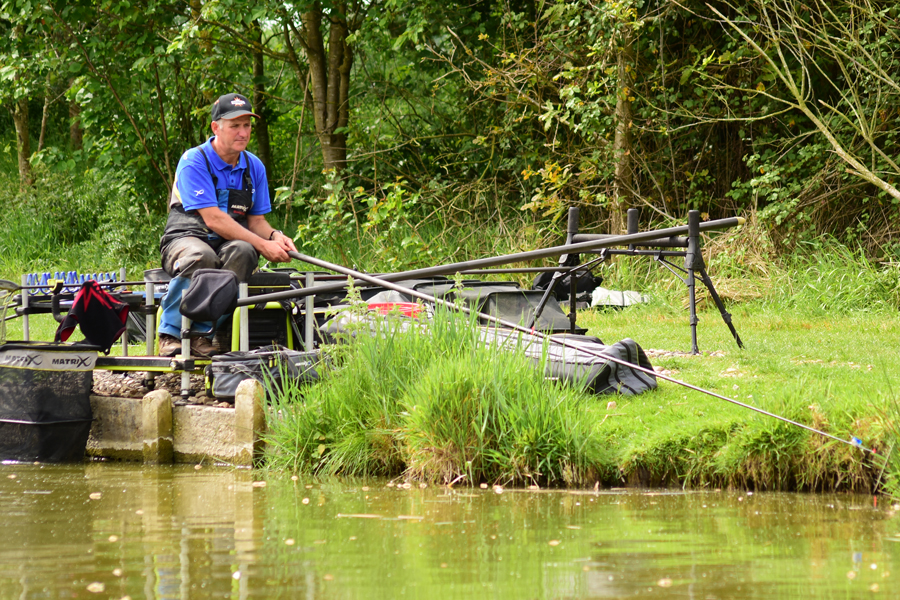 Mark Pollard's margin fishing tips - Dynamite Baits France