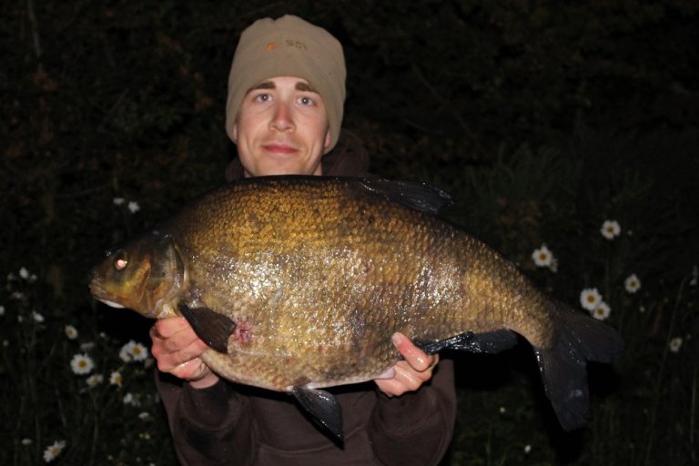 The Big Fish Hunt – How To Catch Specimen Bream - Dynamite Baits