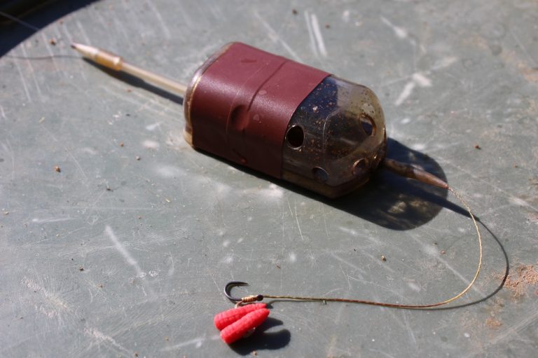 My Top Two Tench Fishing Rigs – James Champkin - Dynamite Baits