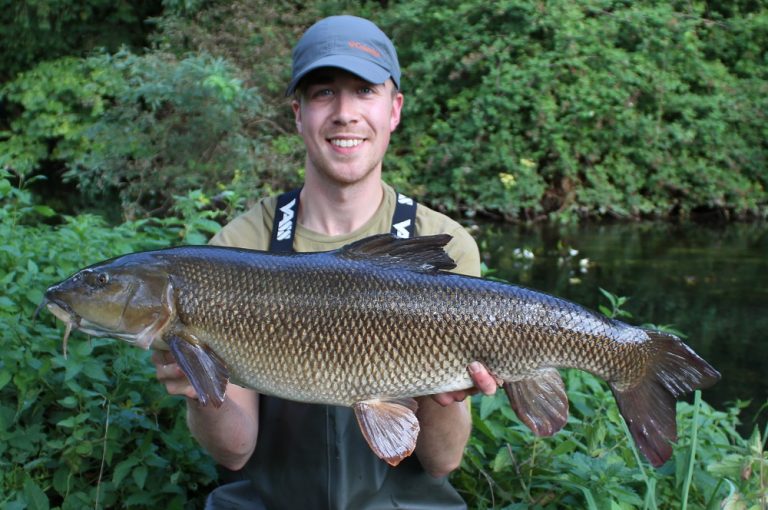 THE BIG FISH HUNT – How To Catch Barbel During The Daytime - Dynamite Baits