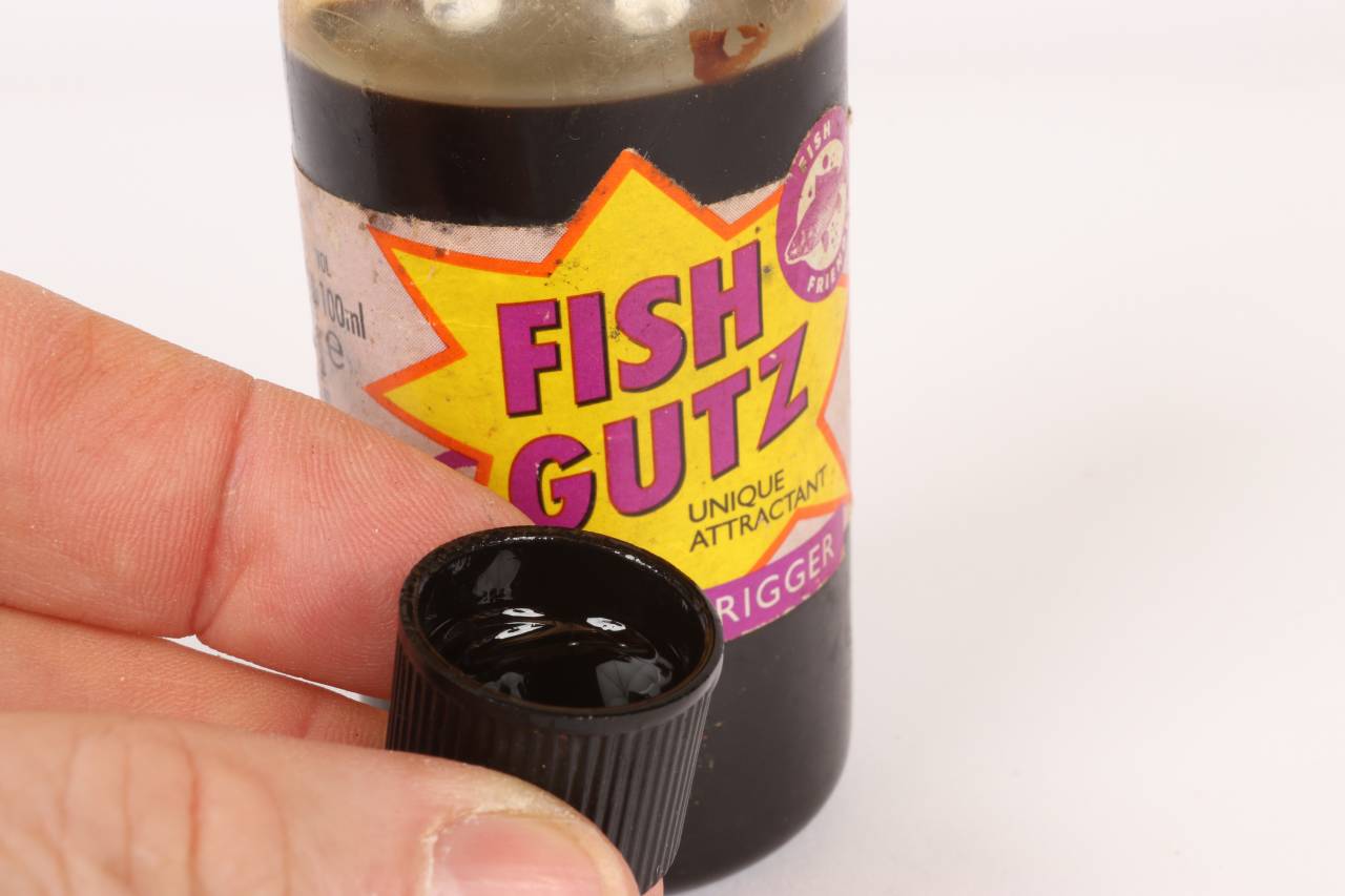 Paul Garner’s Zig Tips and Baits - Dynamite Baits