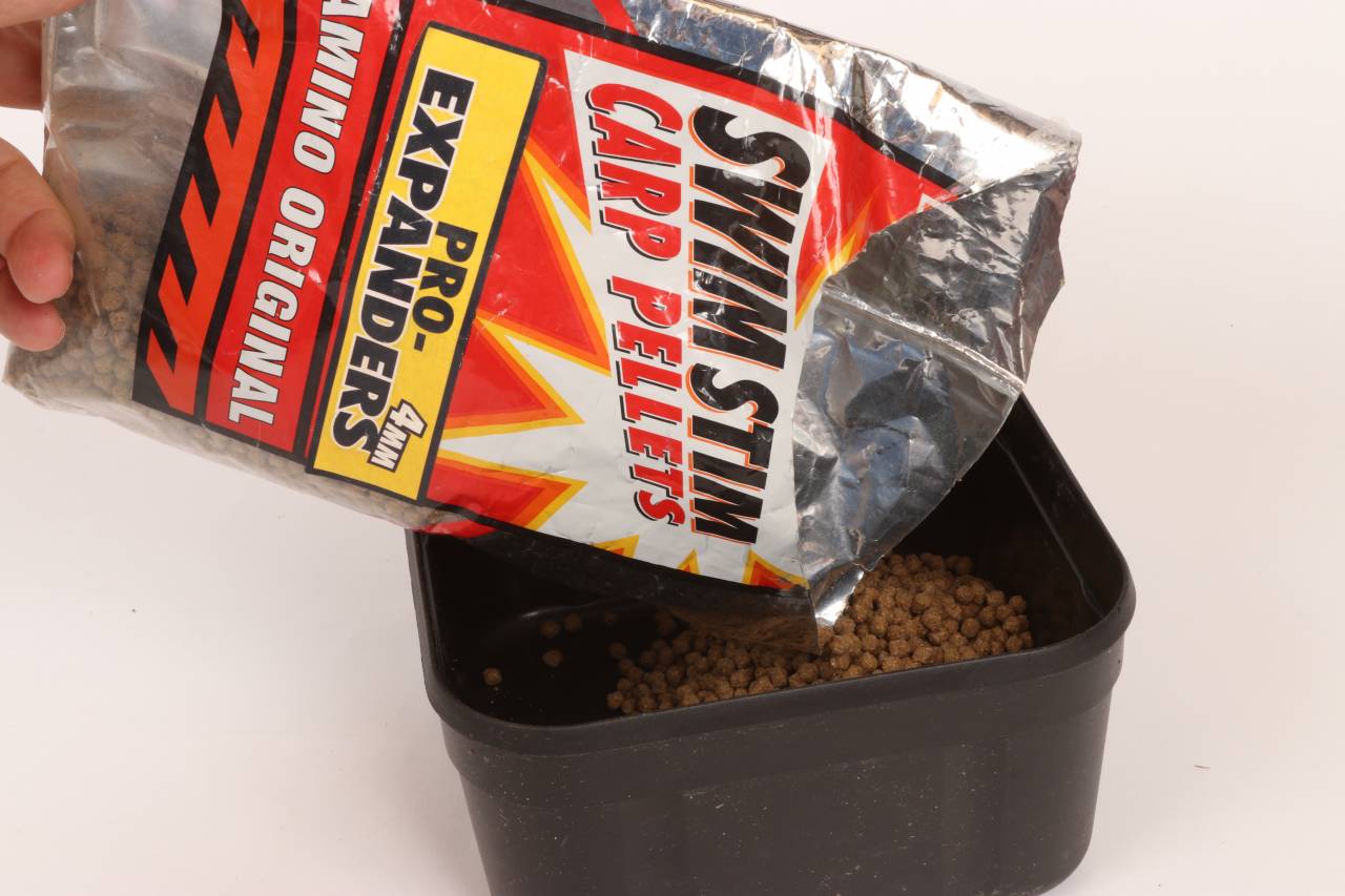 Paul Garner’s Floater Fishing Tips - Dynamite Baits